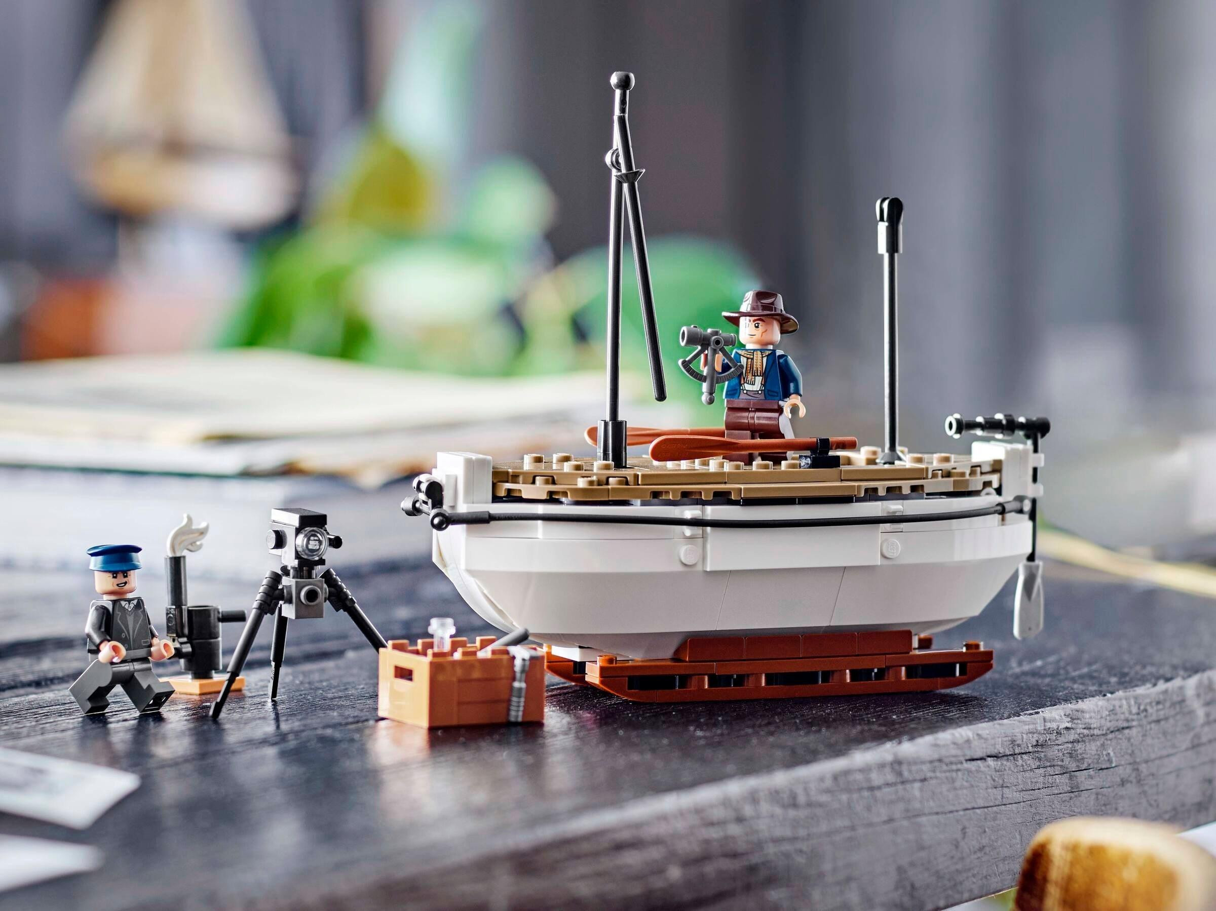 LEGO ICONS 40729 SHACKLETONS LIFEBOAT | Reed Comics